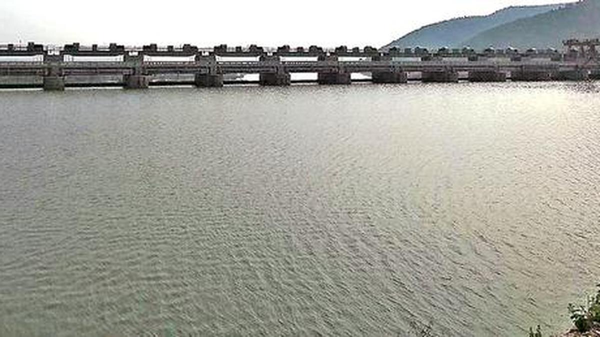 Crest gates lifted to let out 29,000 cusecs from Somasila - The Hindu