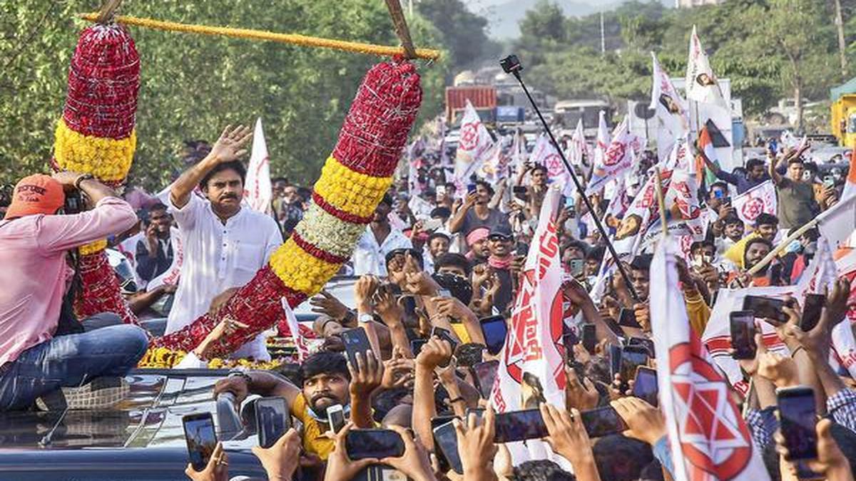 Pawan Kalyan’s entry likely to strengthen VSP agitation - The Hindu