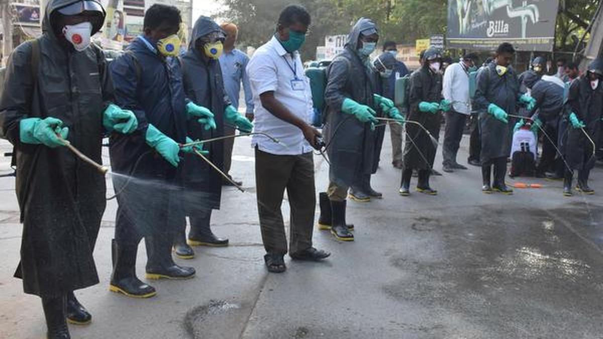 Mock drill of COVID-19 containment carried out in Guntur - The Hindu