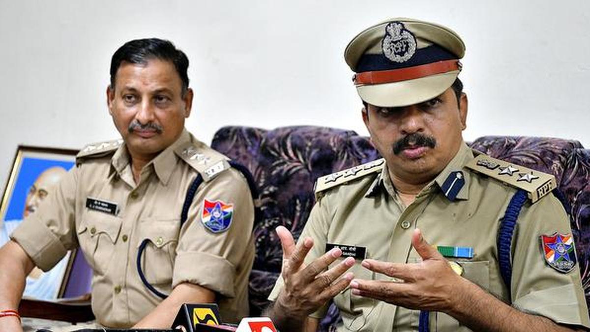 Railway Protection Force celebrates 34th Raising Day - The Hindu