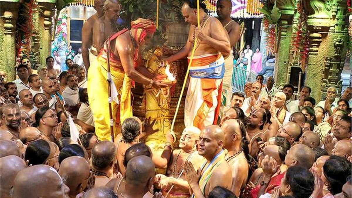 Brahmotsavams off to a grand start with ‘Dwajarohanam’ - The Hindu