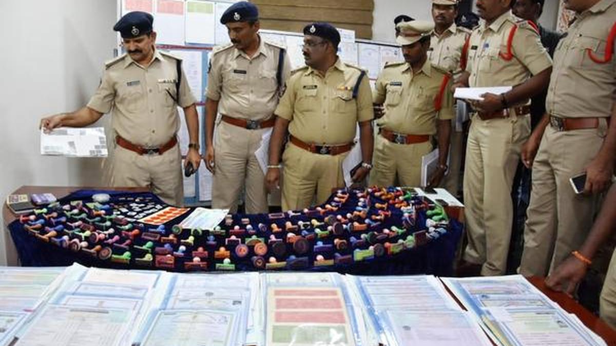 Police, jail staff help accused run fake certificate racket from prison ...