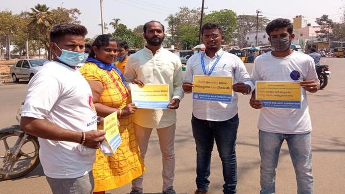 Don’t accept gifts, money from candidates, voters urged - The Hindu