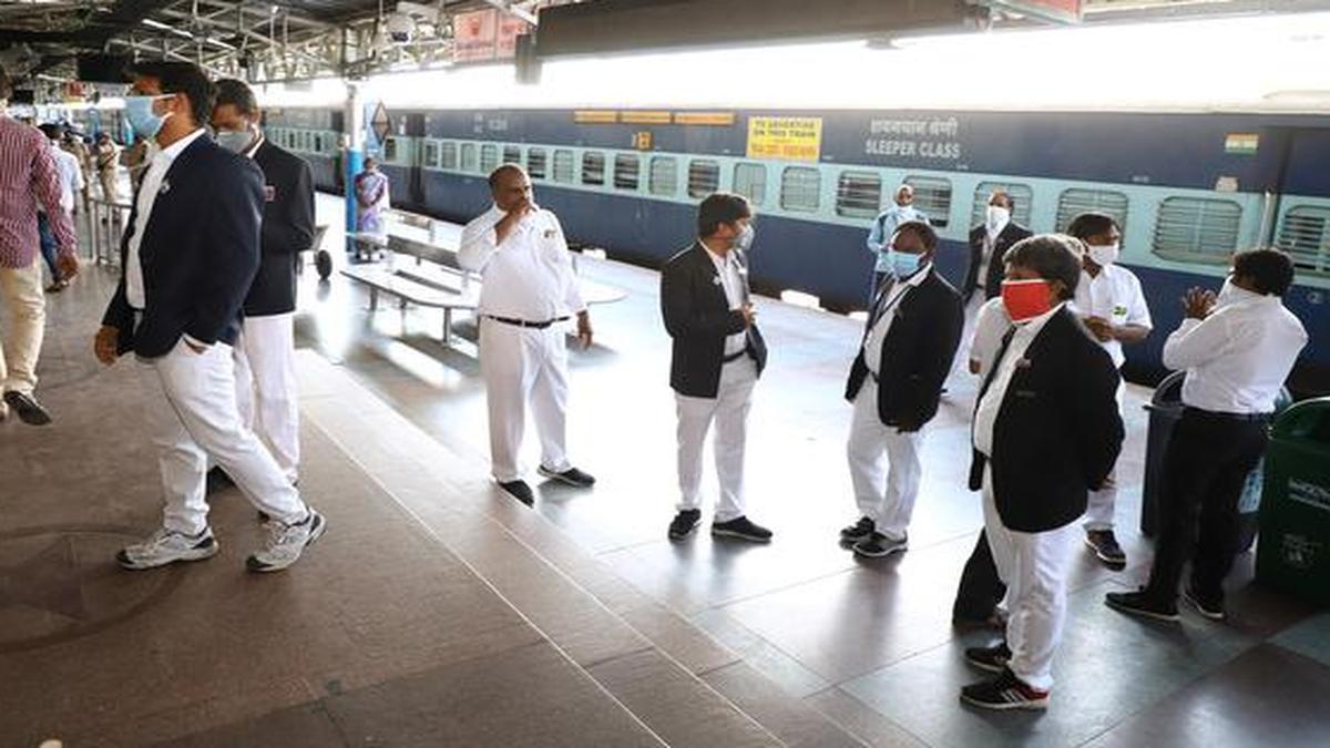 Railway staff brush up on social distancing etiquette - The Hindu