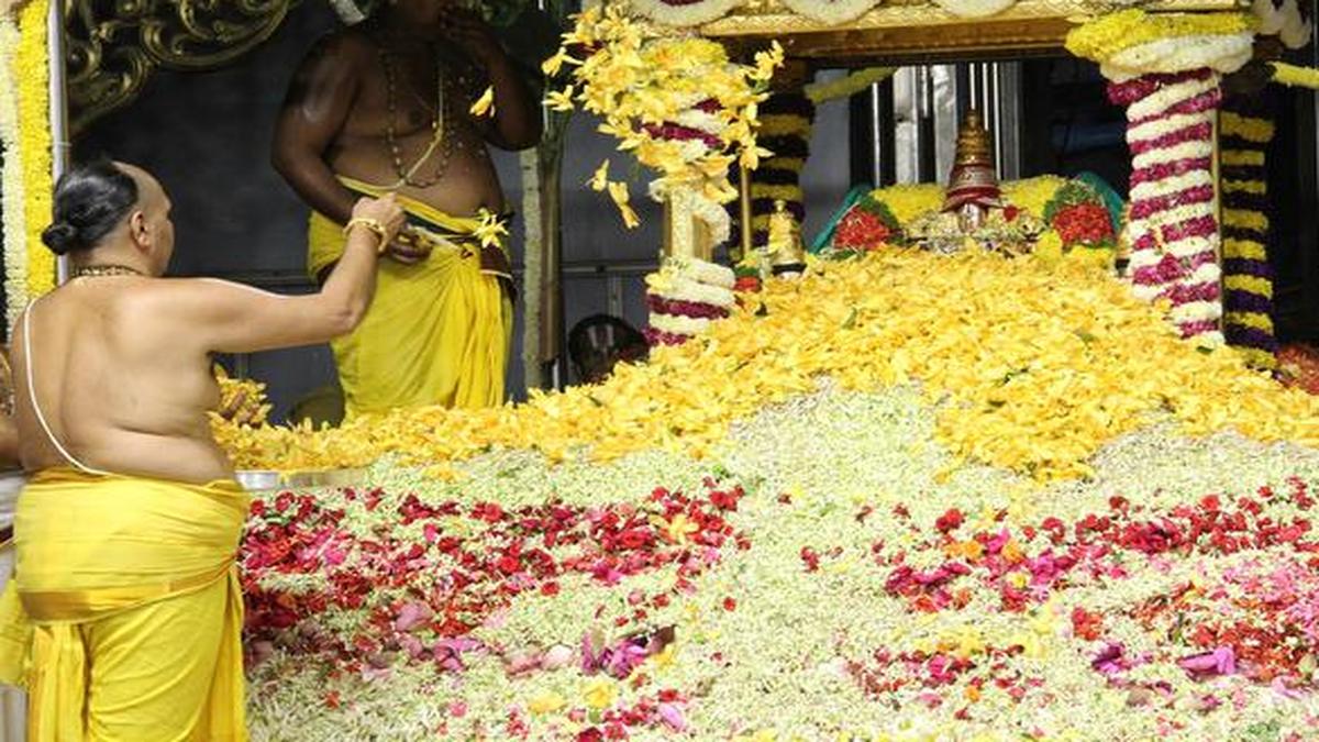 Fervour marks Pushpa Yagam - The Hindu