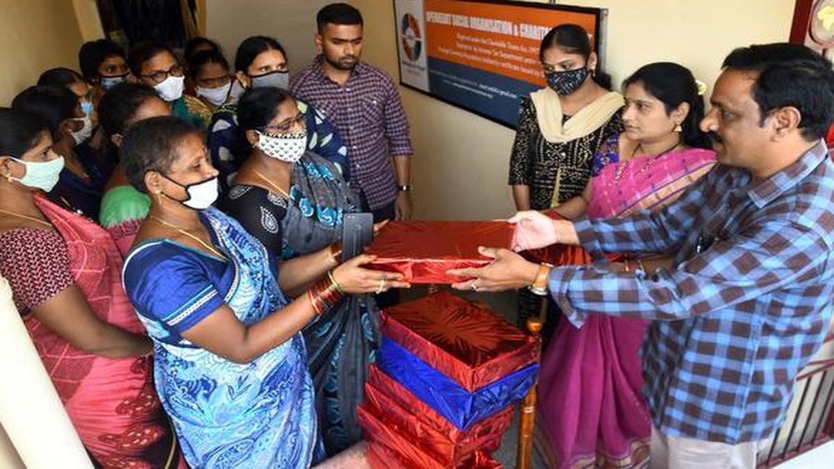 Insurance employee turns Good Samaritan to help the needy - The Hindu