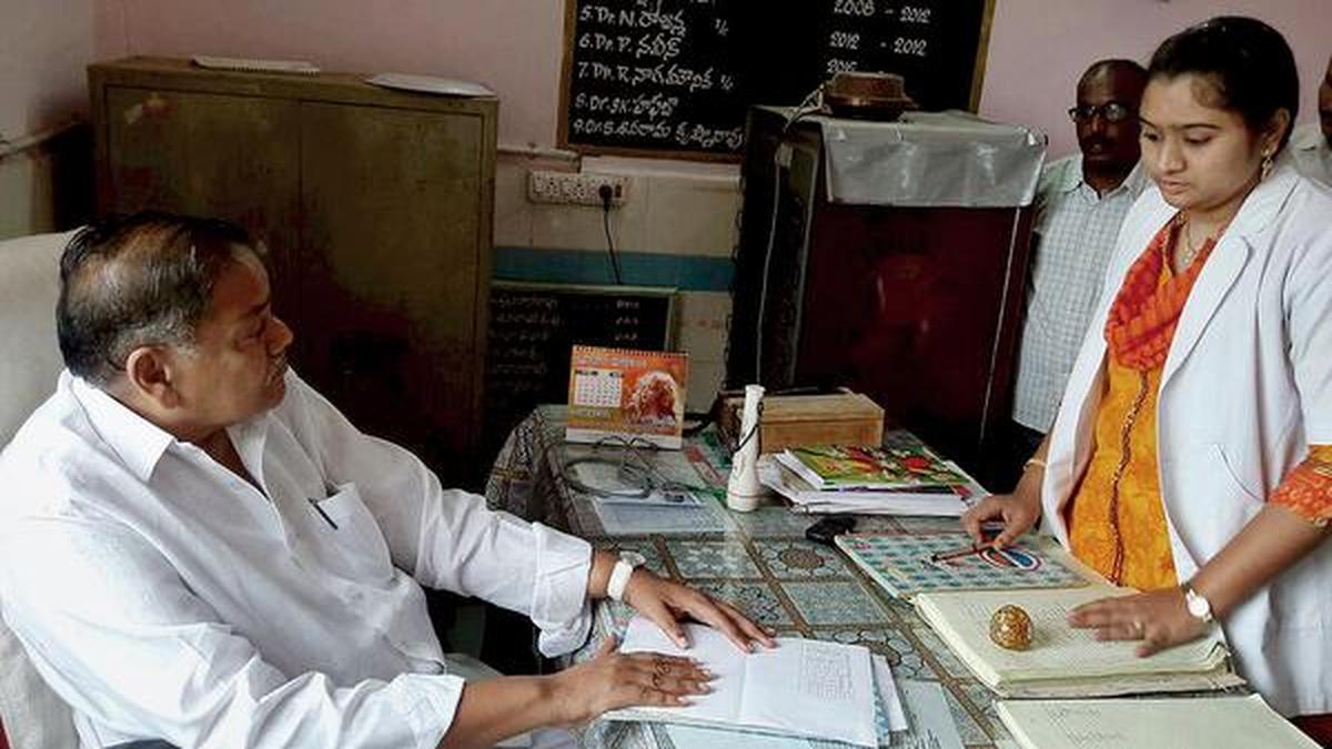 No scarcity of anti-snake venom in PHCs in Diviseema: Mandali - The Hindu