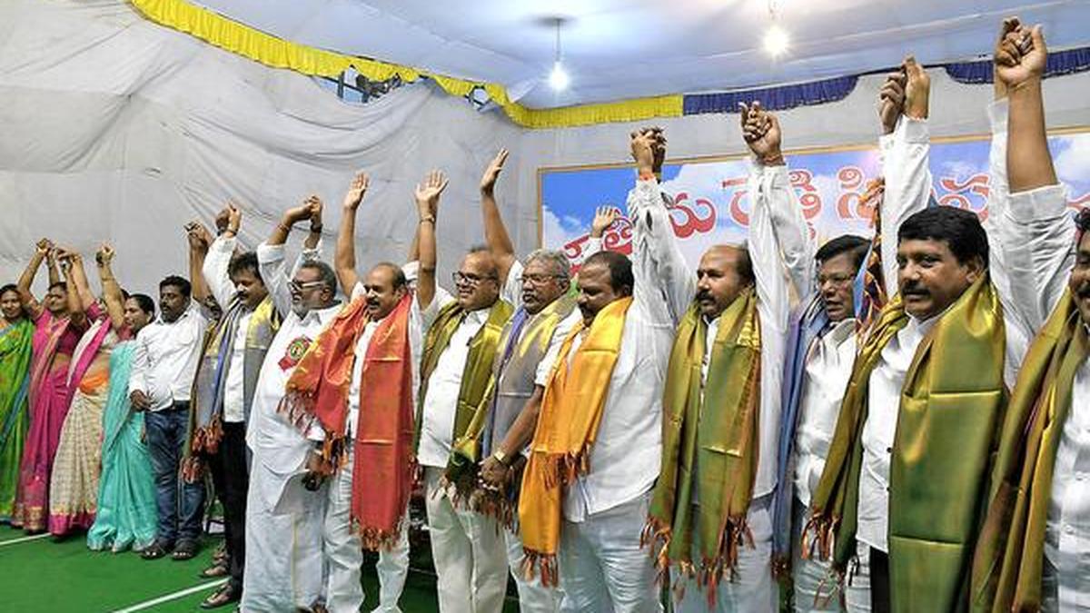 Reddy community members demand OBC status - The Hindu