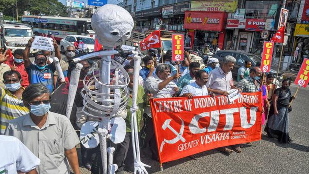 BJP supports government employees’ protests on PRC issue - The Hindu