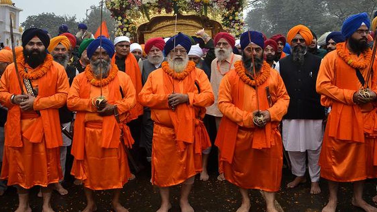 Patna turns into mini-Punjab as Sikhs gather for Prakash Parv - The Hindu