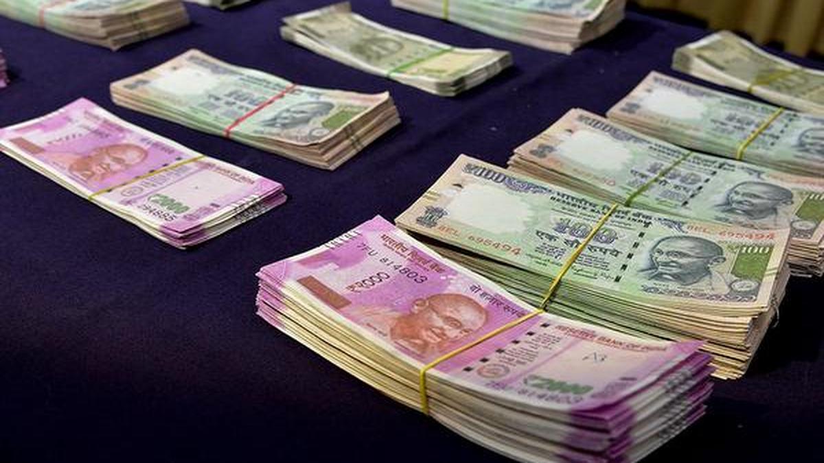 Now, fake Rs. 2,000 notes turn up like a bad penny - The Hindu