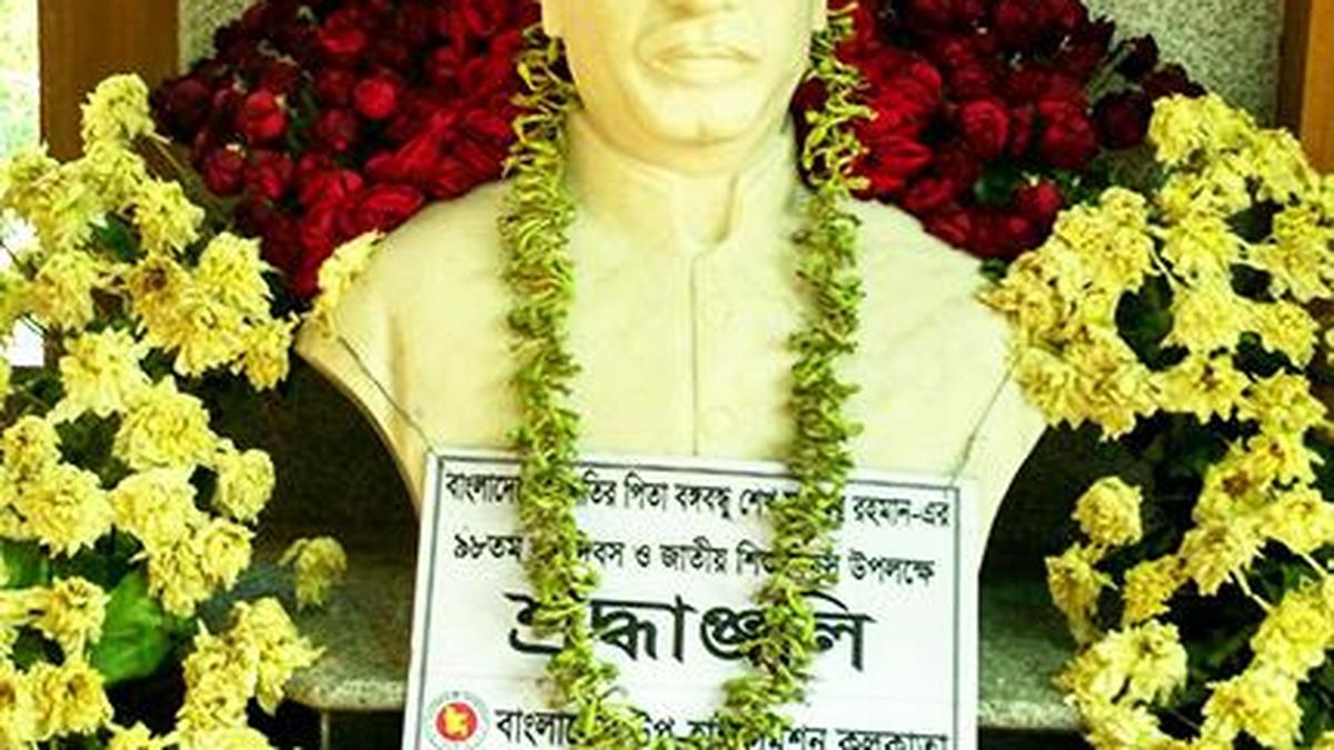 Muslim outfit raises the pitch against Mujib bust - The Hindu