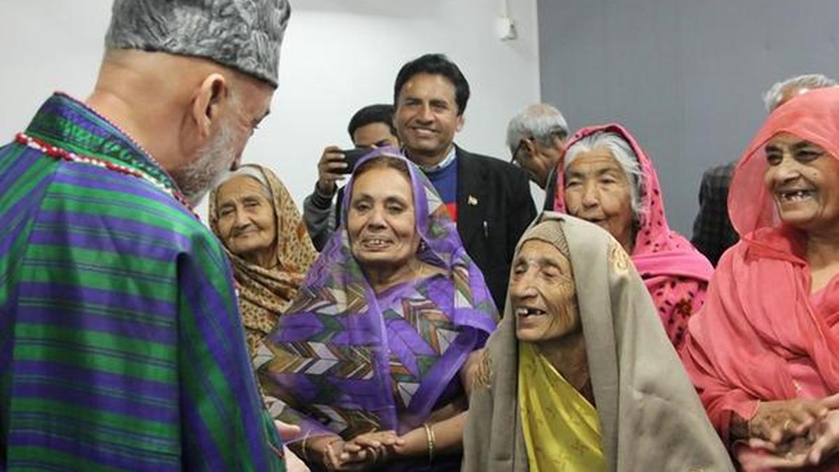 Tattooed ‘blue-skinned’ Hindu Pushtuns look back at their roots - The Hindu