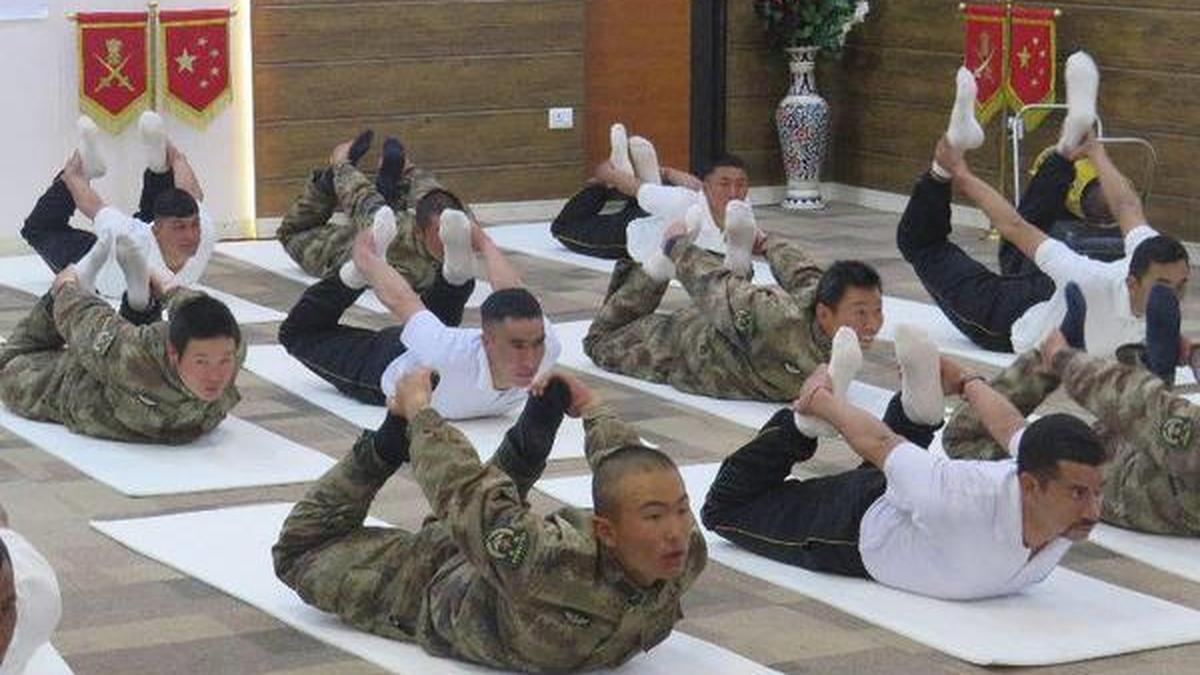 International Yoga Day: Indian, Chinese soldiers perform yoga - The Hindu