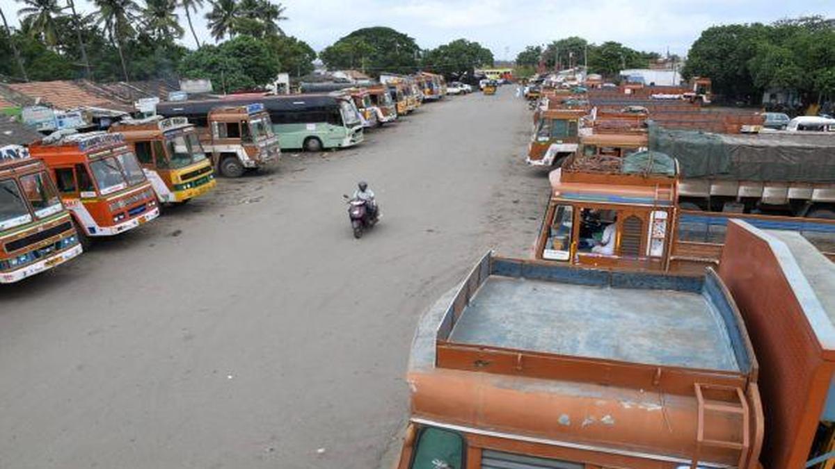 Lorry operators begin nationwide indefinite strike - The Hindu