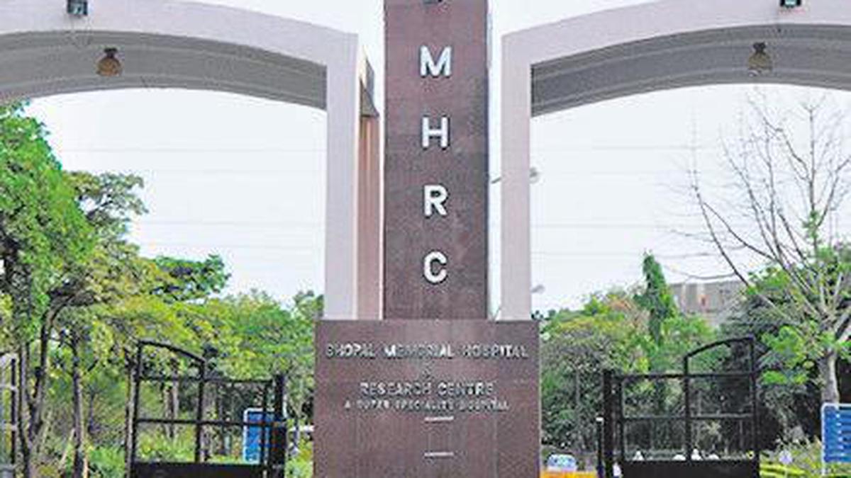 A long wait for care at hospital for Bhopal gas survivors - The Hindu