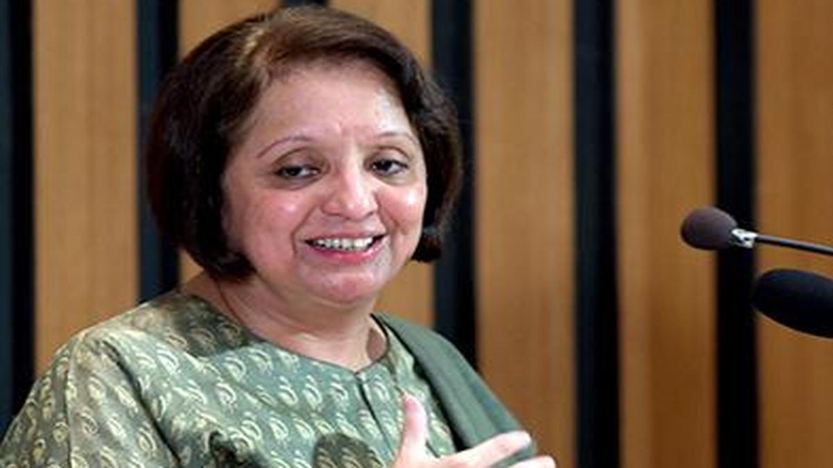 Governor, political leaders greet Malini Parthasarathy - The Hindu