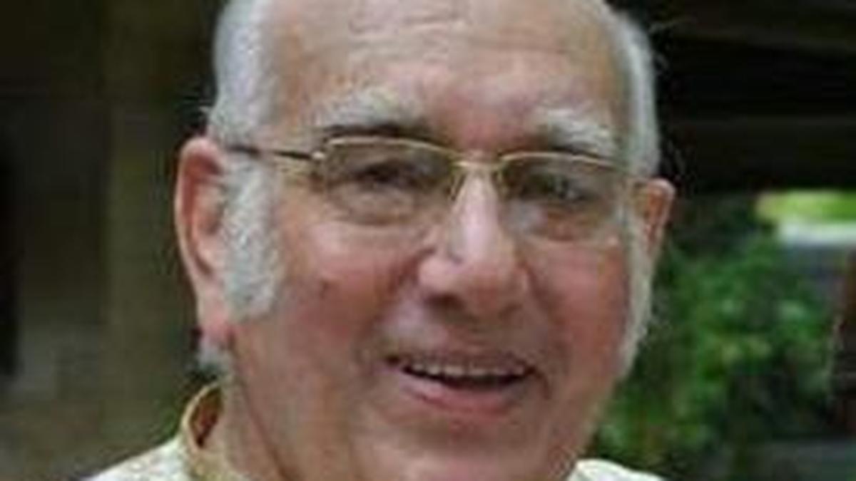 Cartoonist Sudhir Dhar dies at 87 - The Hindu