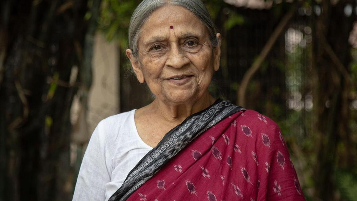 Elaben Bhatt, Gandhian, SEWA founder, and women’s empowerment activist ...