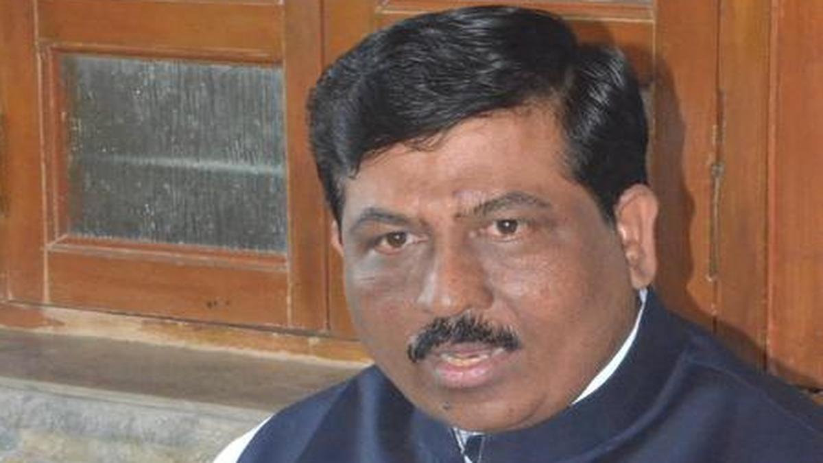 Forward from BJP MLA Murugesh Nirani’s phone on Hindu gods sparks off ...