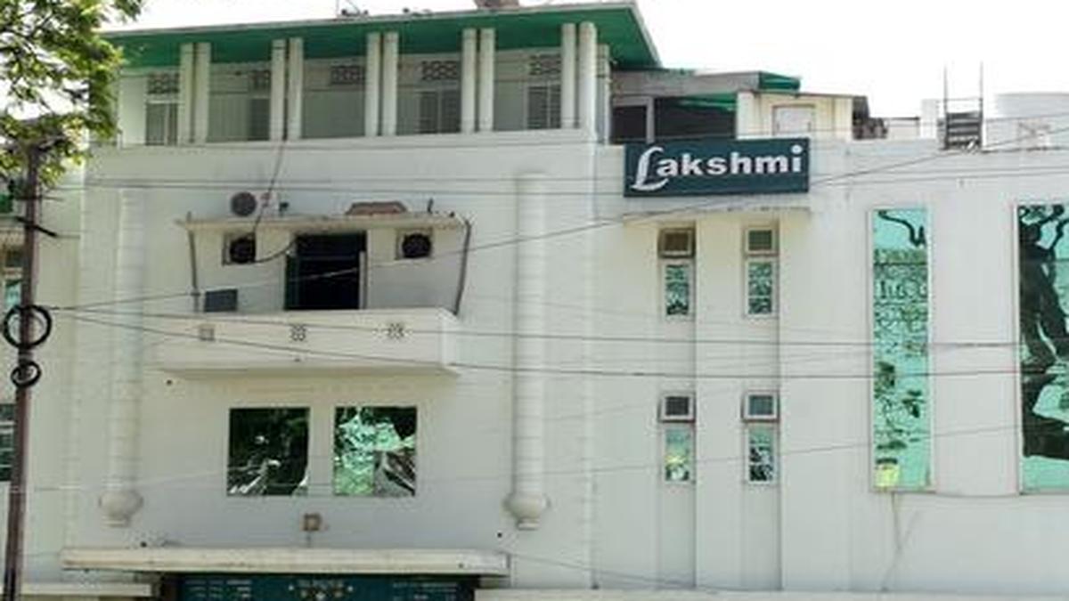 Pandemic sounds death knell to single screen cinemas - The Hindu