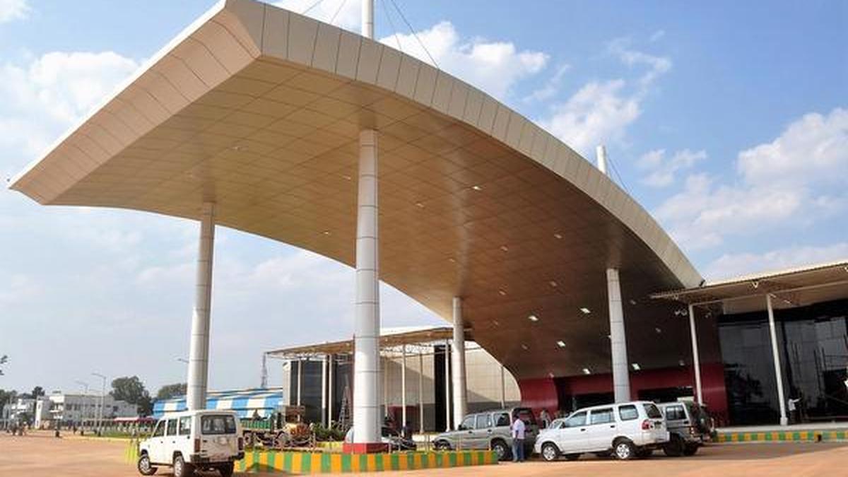 Hubballi Rly. Station to be renamed after Siddharoodha Swami - The Hindu