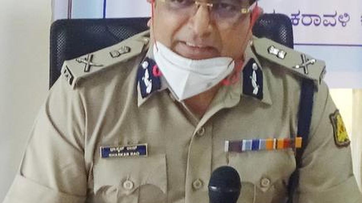 Bhaskar Rao seeks voluntary retirement - The Hindu