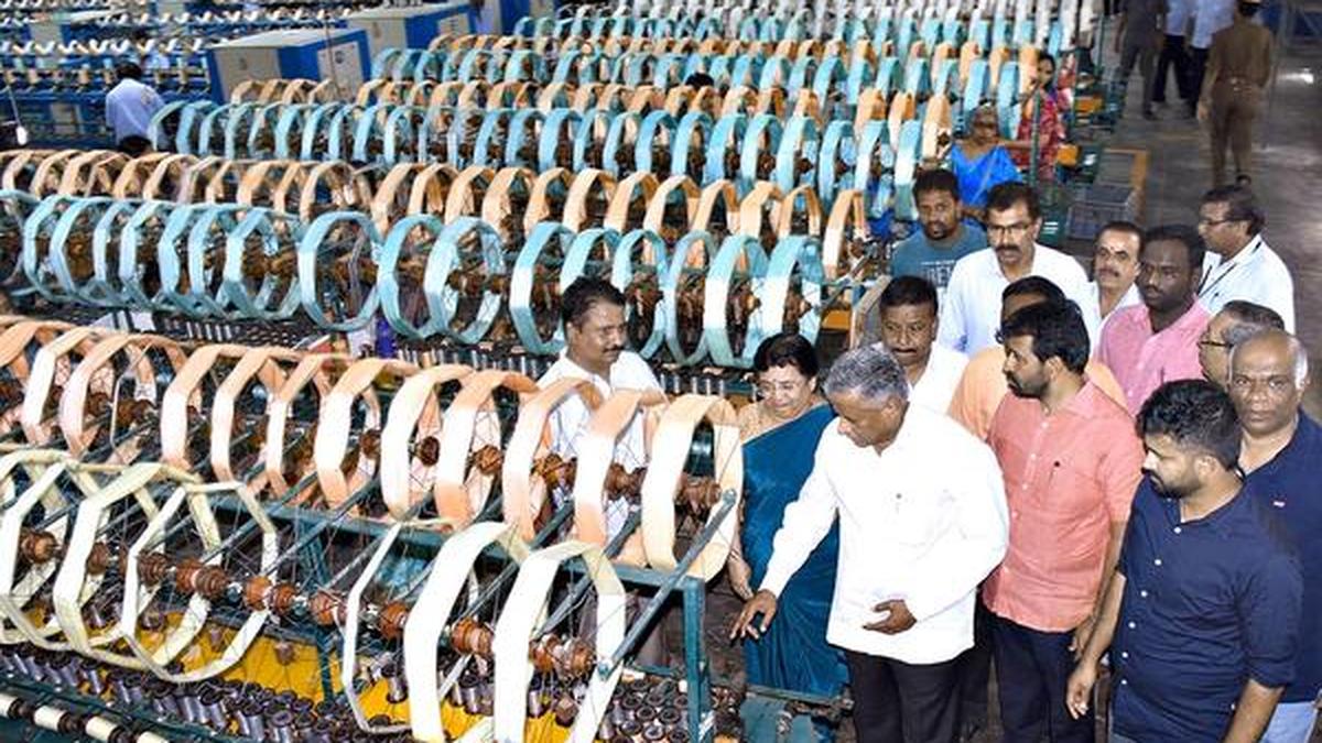 Somanna for modernisationof KSIC factory in Mysuru - The Hindu