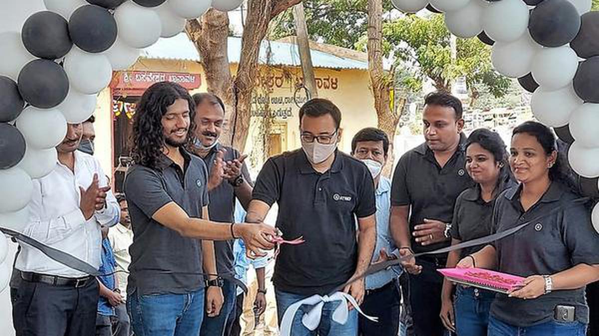 Electric vehicle company sets up ‘New Experience Centre’ in Hubballi ...