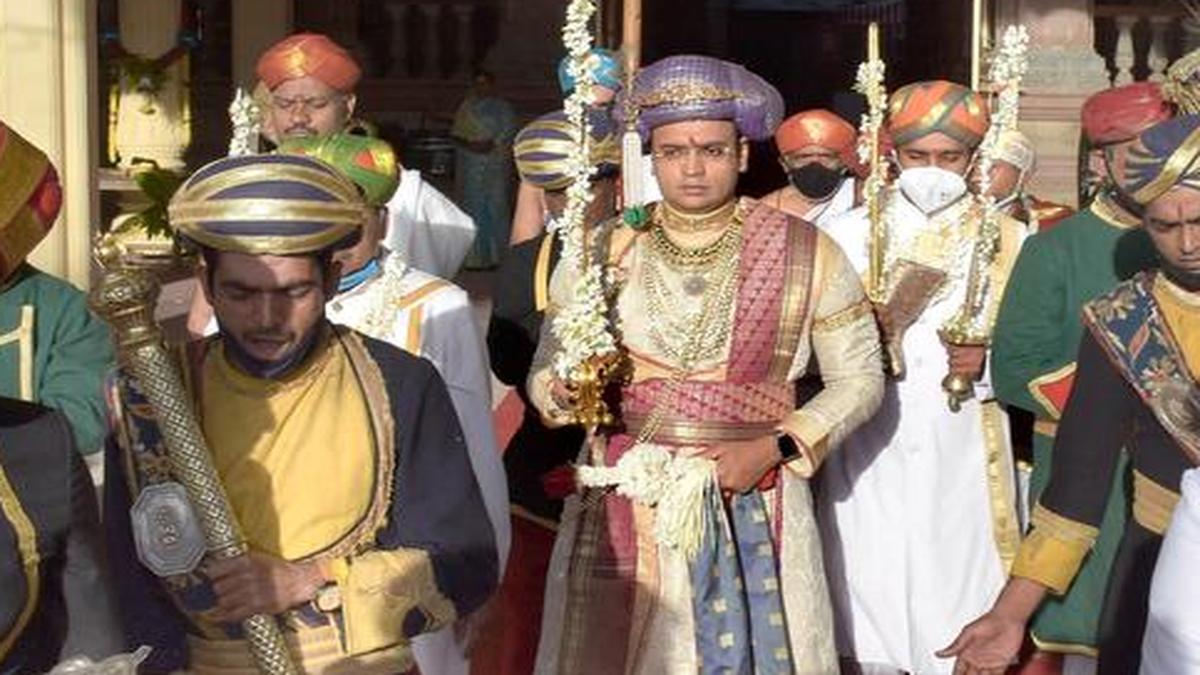 Curtains down on traditional Dasara of Wadiyars - The Hindu