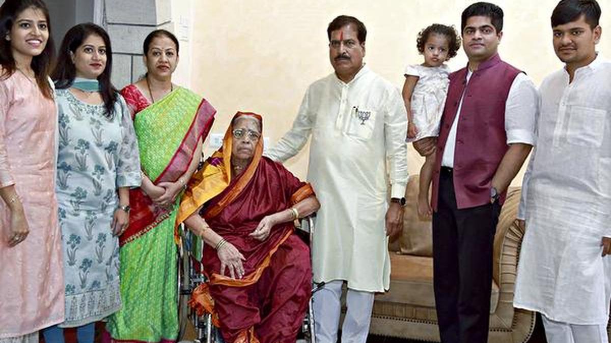 Angadi finds a place in Union Cabinet - The Hindu