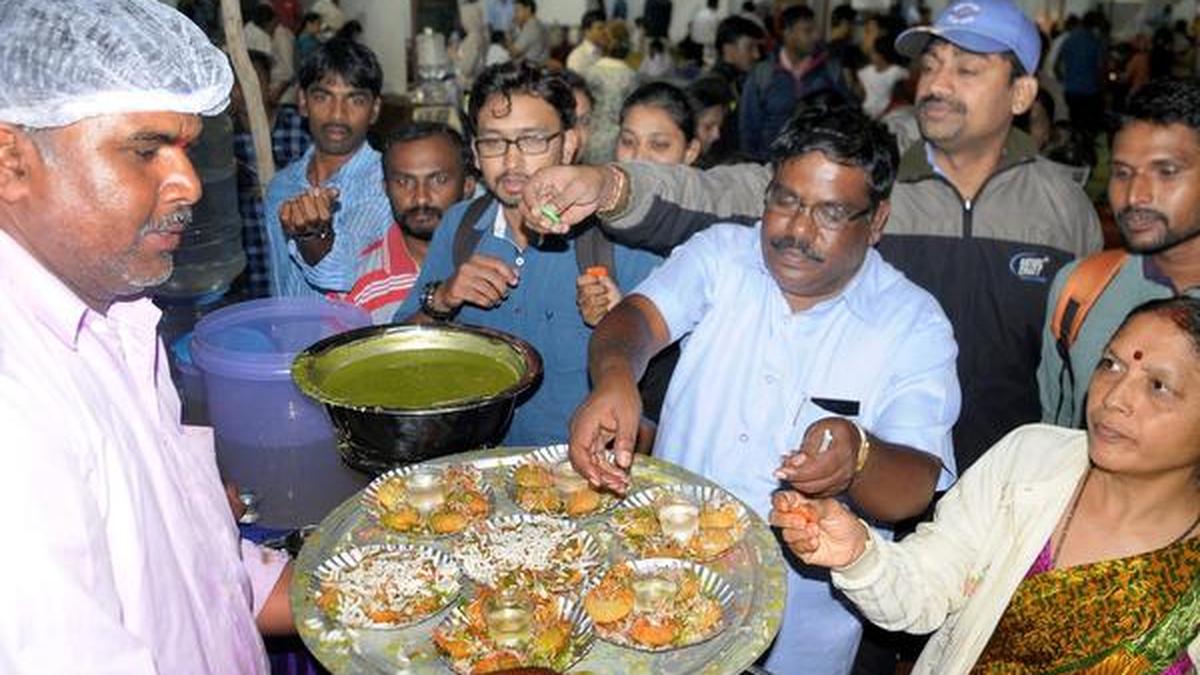 Keeping an eye on Dasara food mela in Mysuru - The Hindu