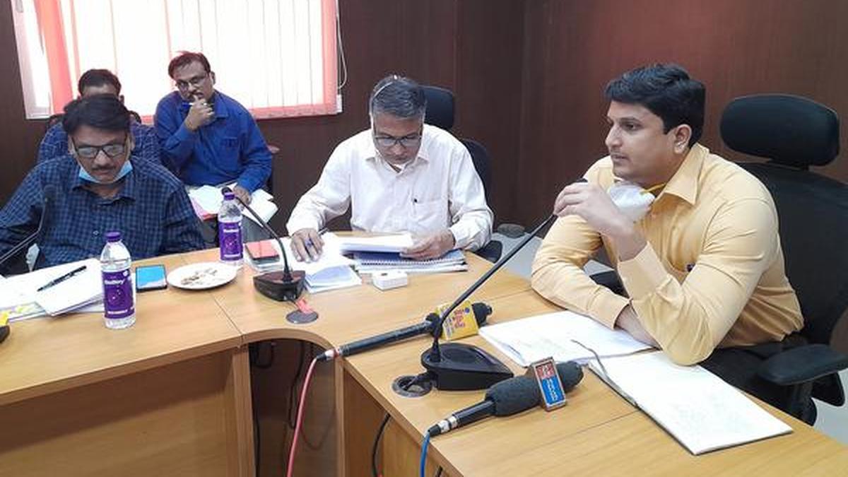 Safety of lives, property is top priority, says GESCOM MD - The Hindu