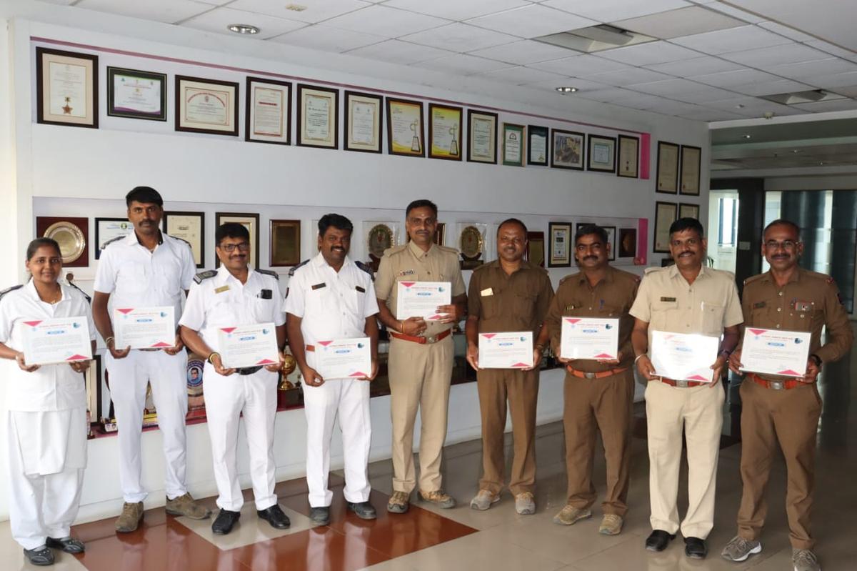 BMTC honours Bengaluru bus crew for quenching thirst of passengers ...
