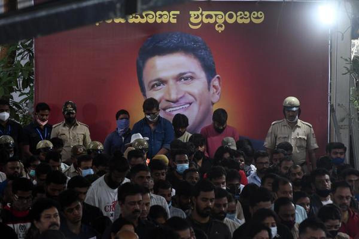 In pictures | Puneeth Rajkumar’s funeral in Bengaluru - The Hindu