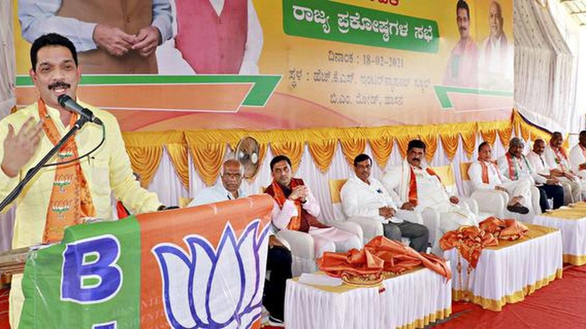 Kateel hits out at critics of donation drive - The Hindu