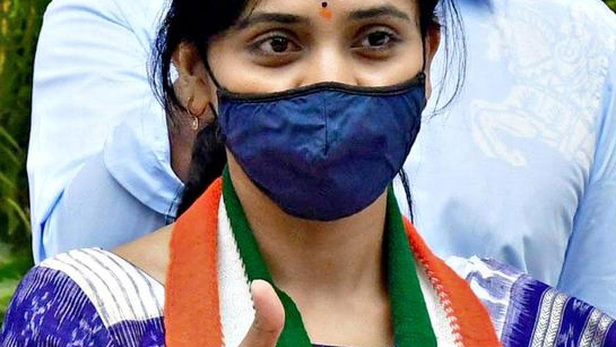 ‘Want to be known beyond the identity of being D.K. Ravi’s wife’ - The ...