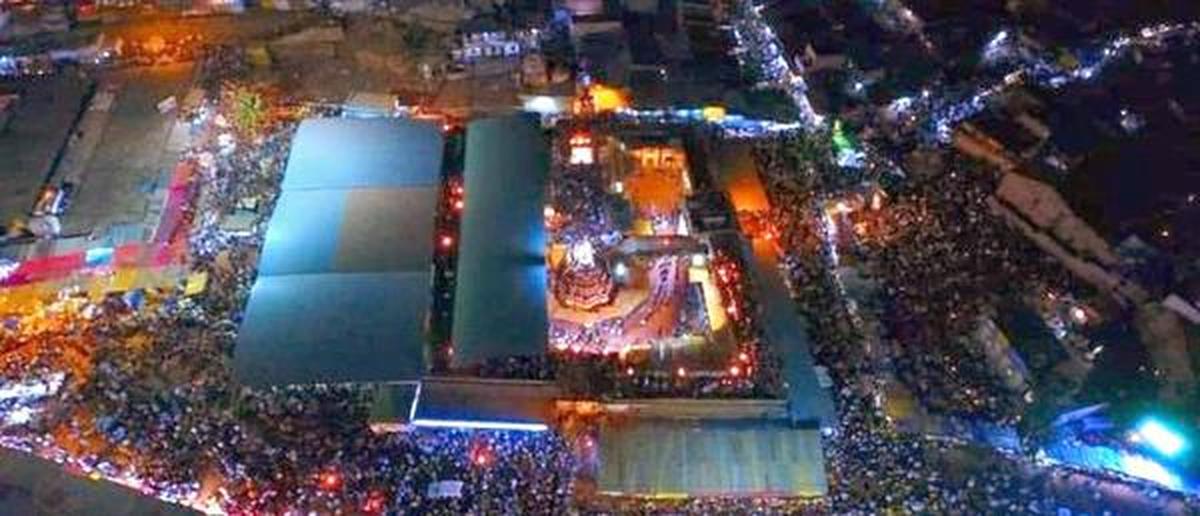 Saundatti Yellamma fair attracts hundreds - The Hindu