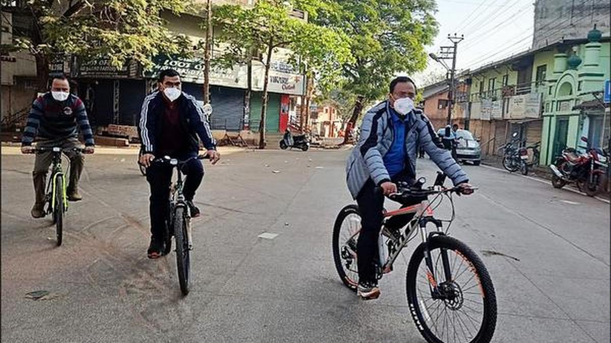 ₹5,000 fine for dumping waste in vacant spaces - The Hindu