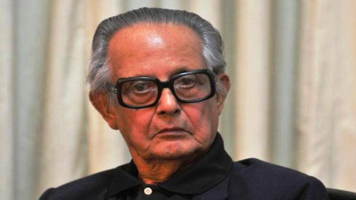 The uncommon man: R.K. Laxman’s unpublished doodles go on display in ...