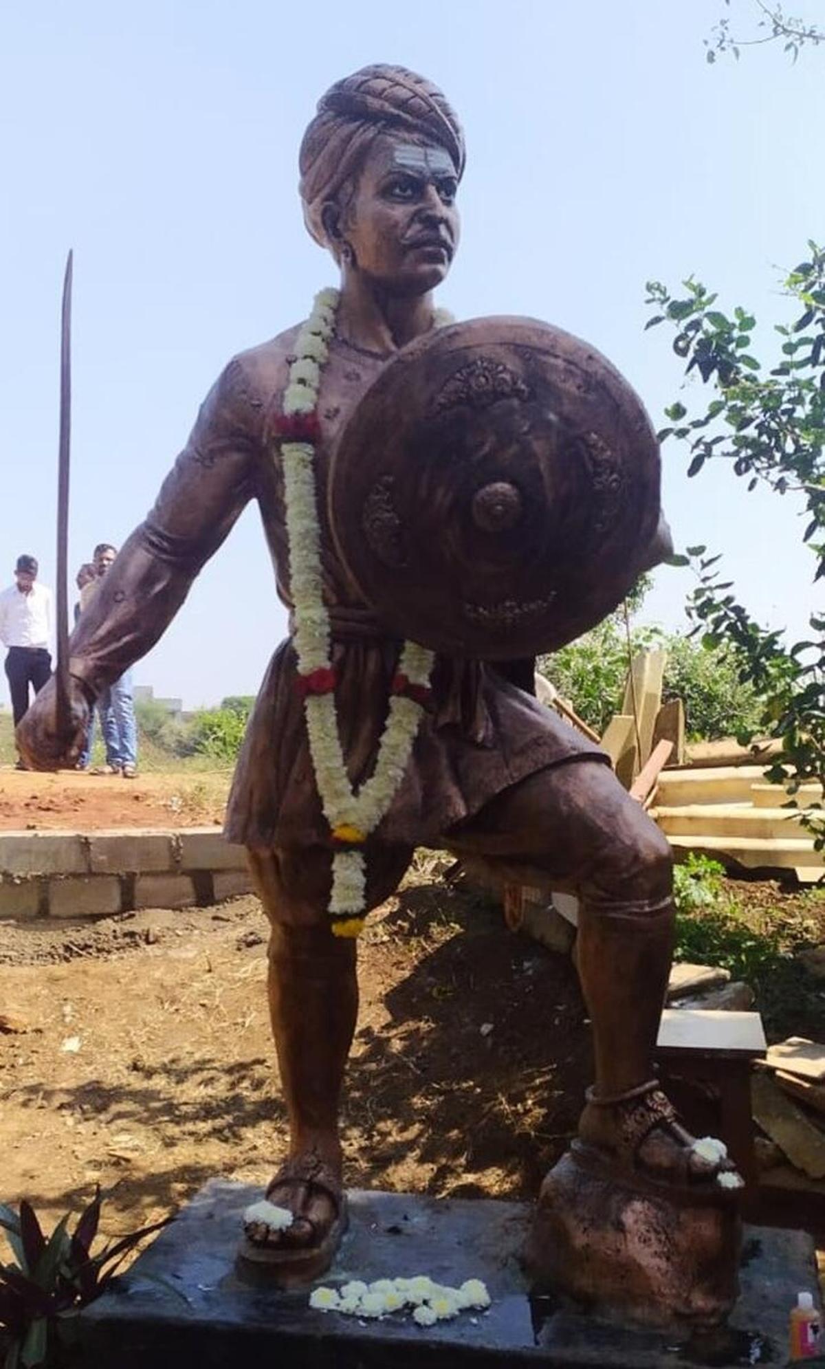 Tension in Karnataka village after Sangolli Rayanna poster torn - The Hindu