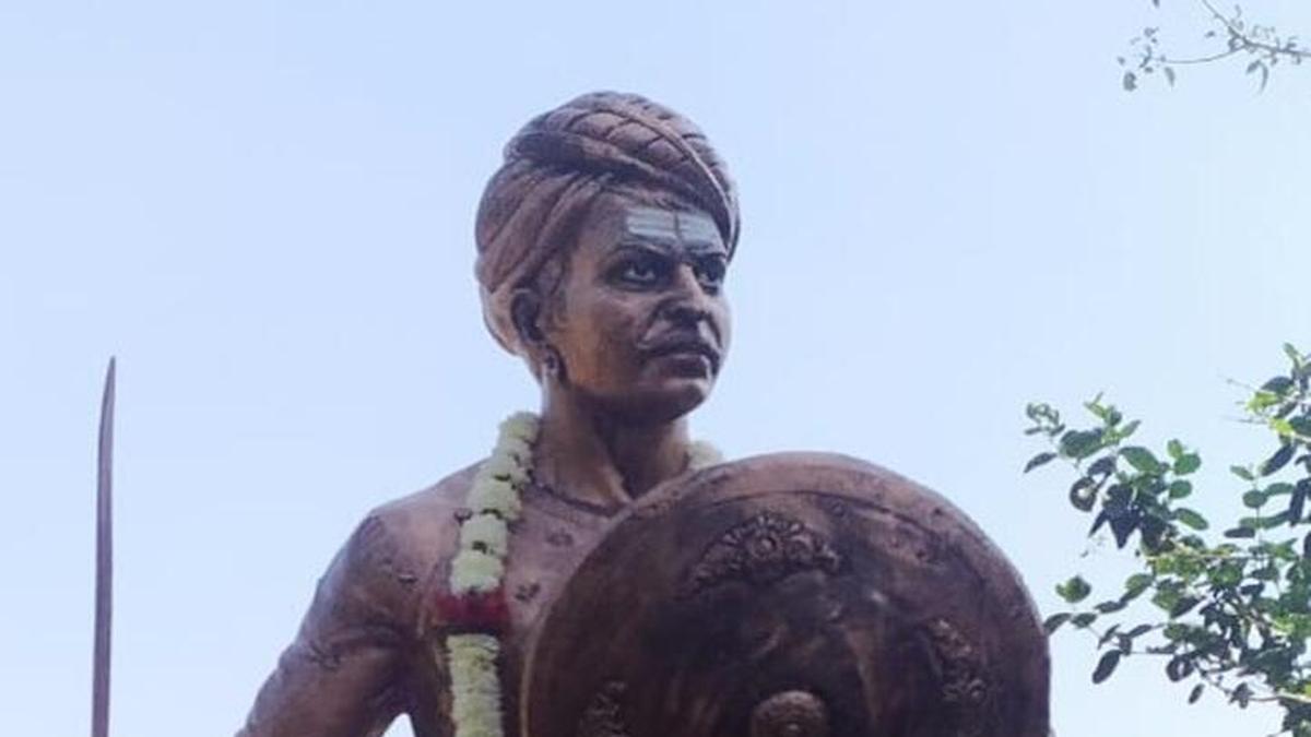 Tension in Karnataka village after Sangolli Rayanna poster torn - The Hindu