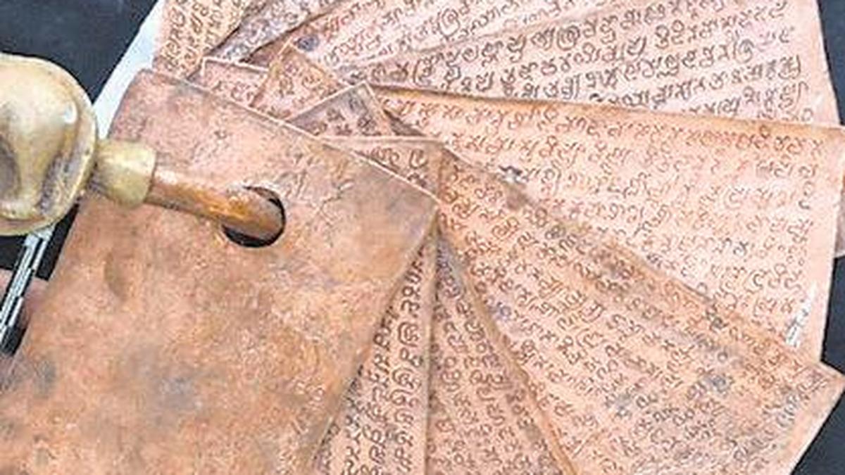 Discovery of copper plate inscriptions at Halebelagola excites scholars ...