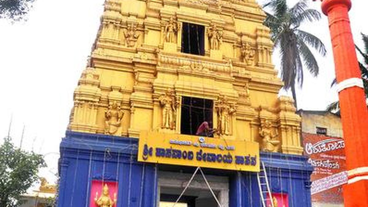 Hasanamba temple draws crowds - The Hindu