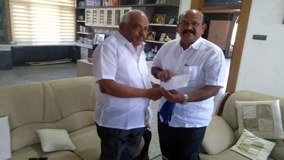 Karnataka Congress MLA Umesh Jadhav resigns from Assembly - The Hindu