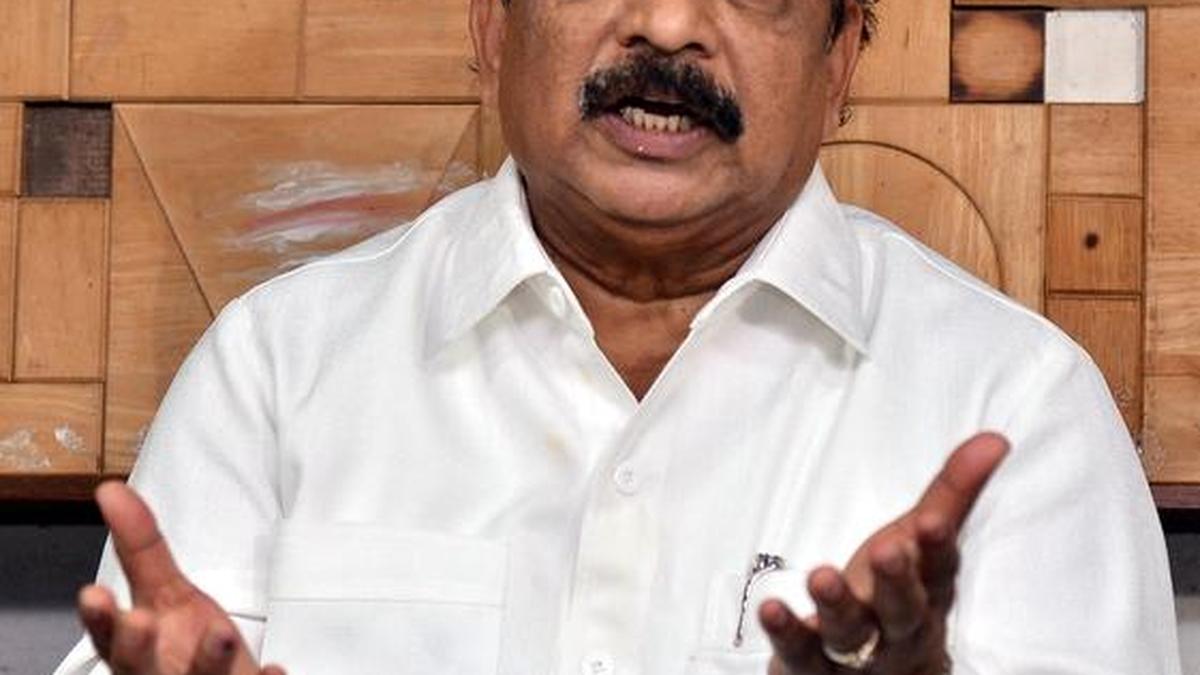 IMA scam: CBI raids Roshan Baig’s residence, seizes documents - The Hindu