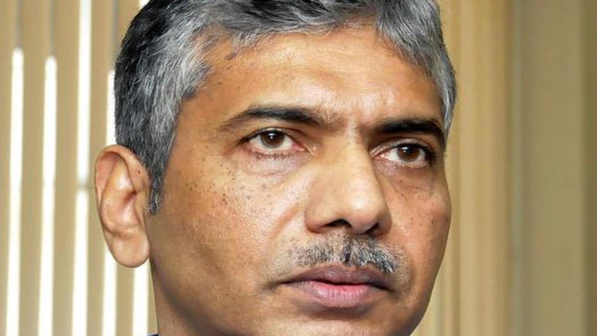 CAT orders reinstatement of suspended Kerala DGP Jacob Thomas - The Hindu