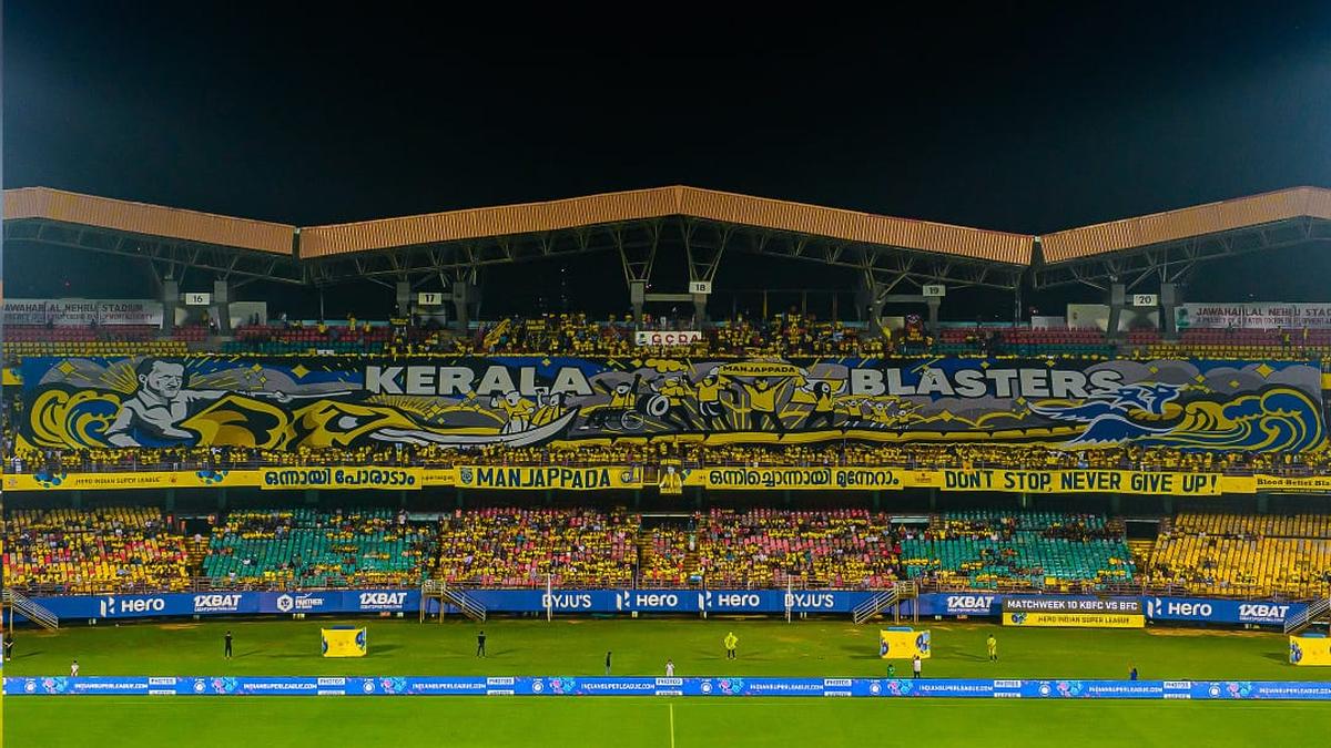 Kerala Blasters’ fan club to convert huge tifo into eco-friendly ...