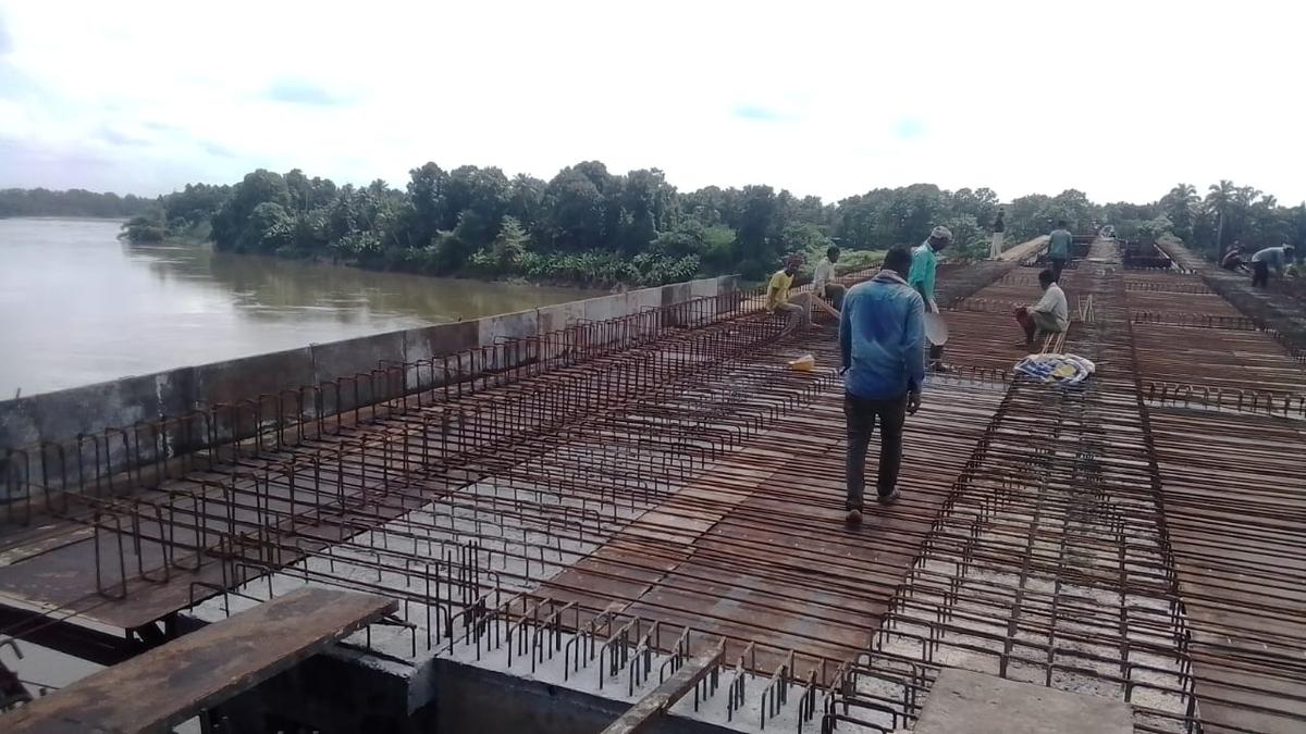 Bridge linking Perumbavoor and Aluva to be completed soon - The Hindu