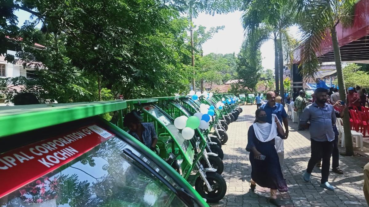 Kochi Corporation distributes e-carts for waste collection - The Hindu